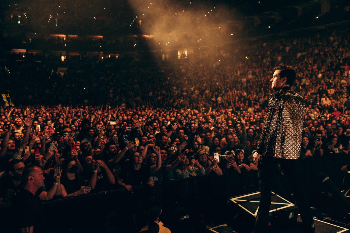 The Killers Roll Through a Hit-Filled Set with Style in South Philly ...