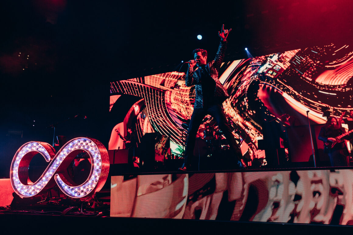 The Killers Roll Through a Hit-Filled Set with Style in South Philly ...