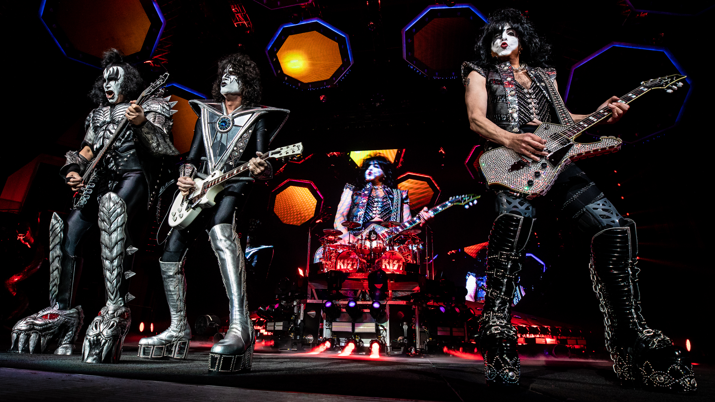 KISS Continue to Shine on 2020 Final Tour Leg