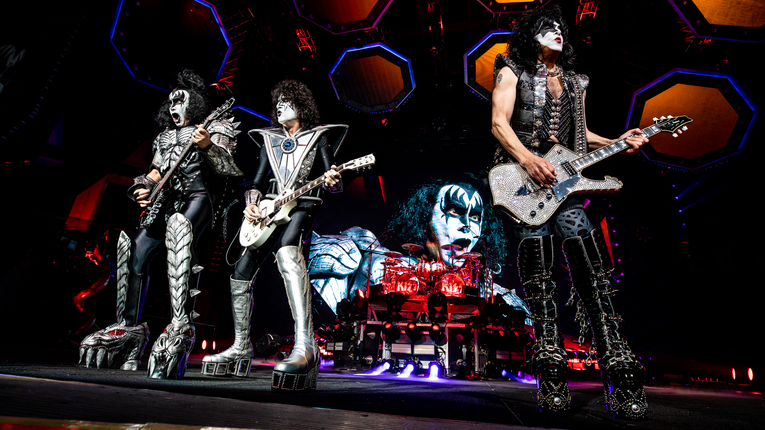 KISS Continue to Shine on 2020 Final Tour Leg
