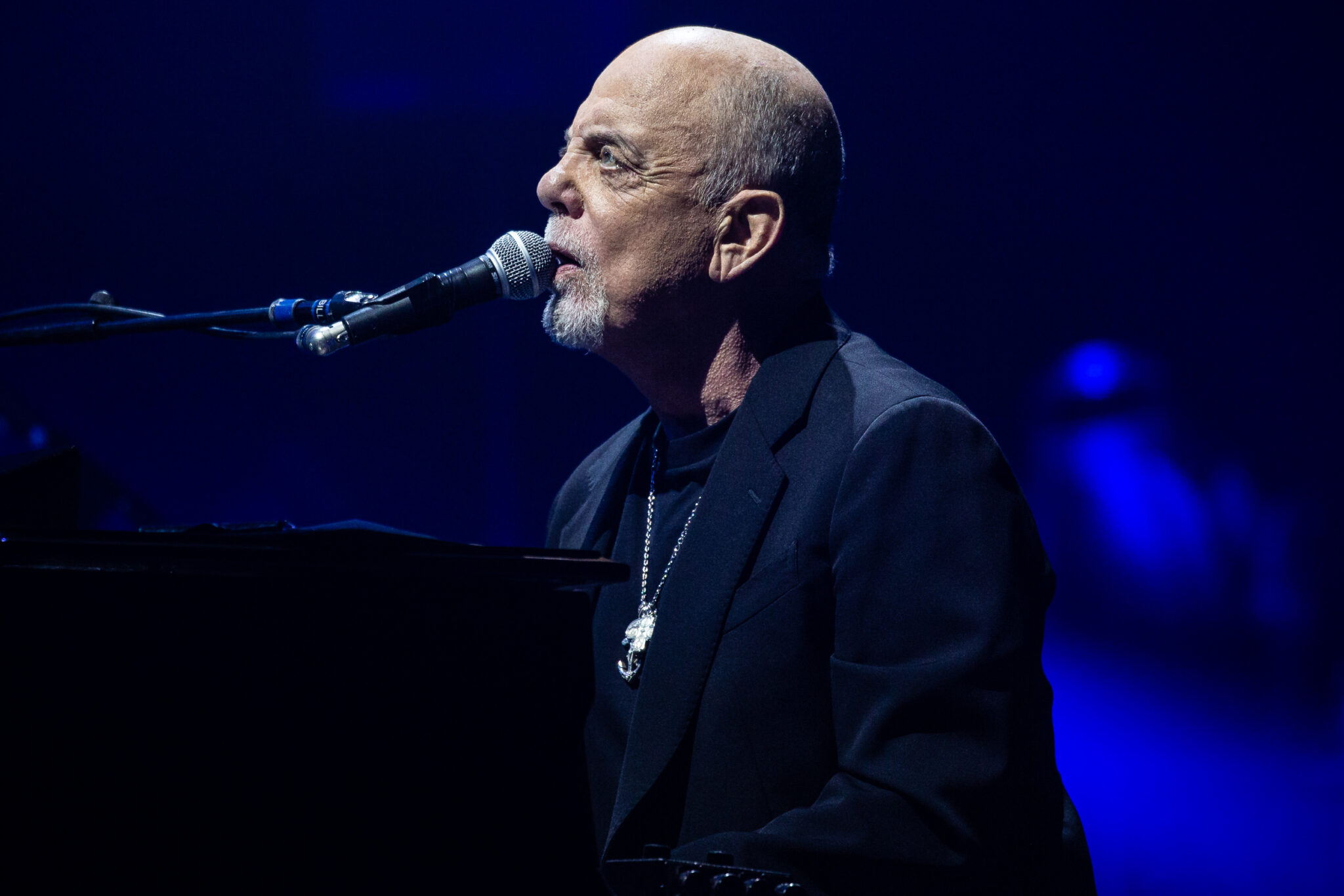 WATCH: Billy Joel Gives First Public Performance Since Brain Disorder ...
