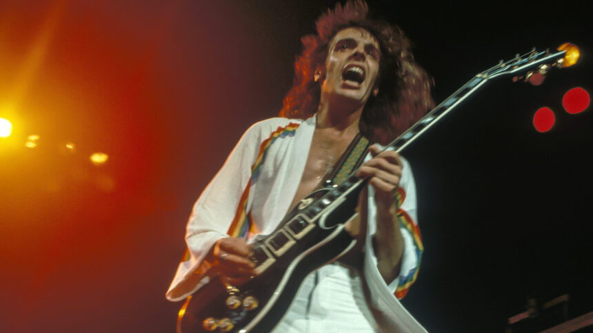 50 Years Ago Today: Peter Frampton Releases Iconic Live Album ‘Frampton ...